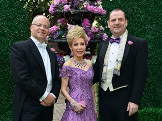 Millon dollar galas and oil at $112 a barrel rock 2014 charity scene ...